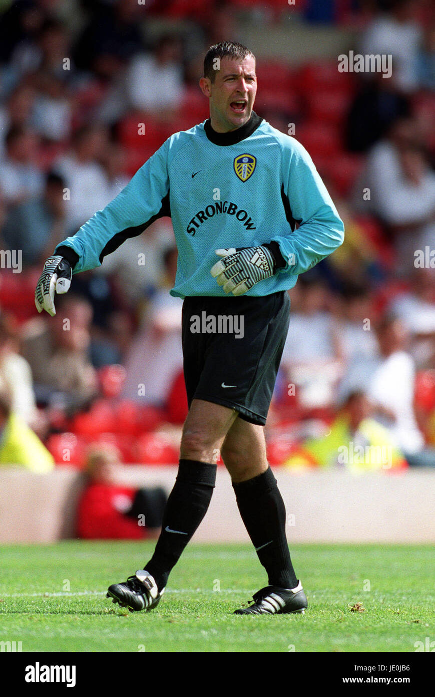 NIGEL MARTYN LEEDS UNITED FC 31 July 2000 Stock Photo - Alamy