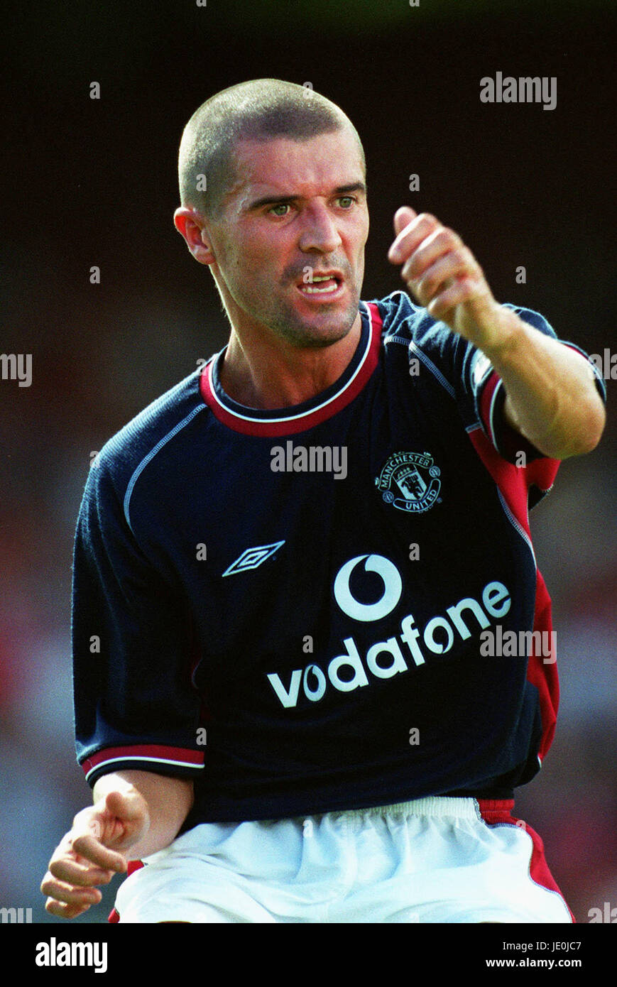 ROY KEANE MANCHESTER UNITED FC YORK BOOTHAM CRESCENT 29 July 2000 Stock ...