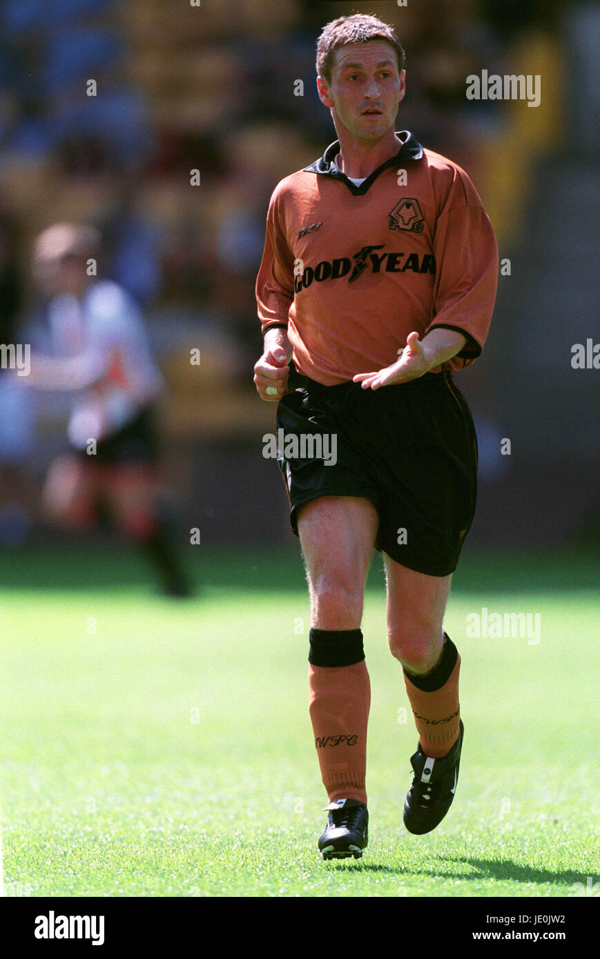 SIMON OSBORN WOLVERHAMPTON WANDERERS FC WOLVERHAMPTON MOLINEUX STADIUM ...