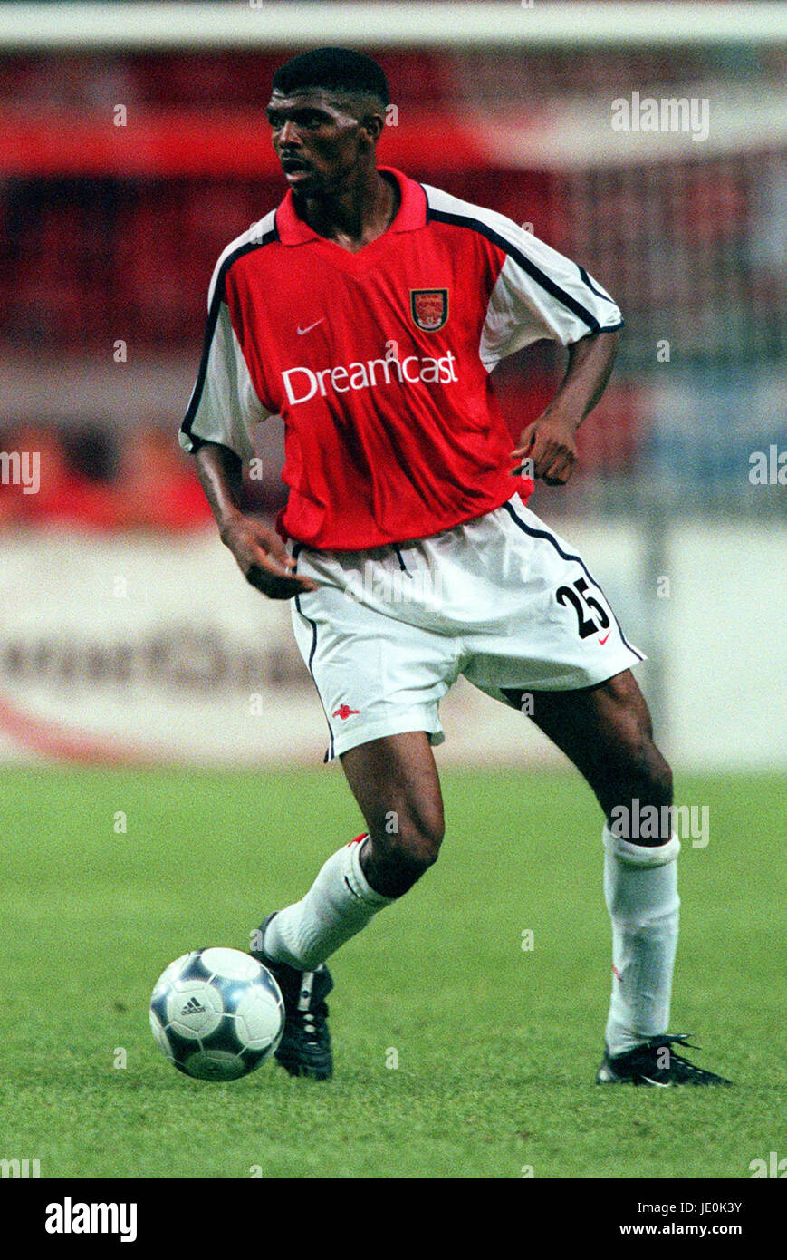 Nwankwo kanu arsenal hi-res stock photography and images - Alamy