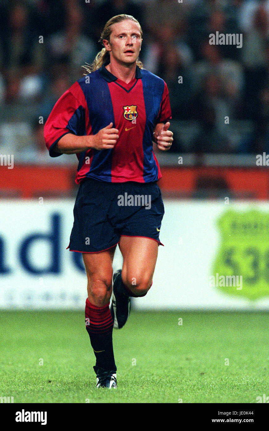 EMMANUEL PETIT FC BARCELONA AMSTERDAM AMSTERDAM HOLLAND 05 August 2000 ...