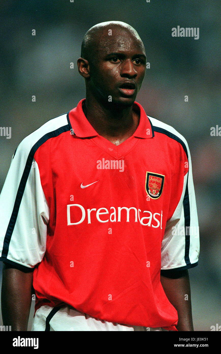 Patrick vieira 2000 hi-res stock photography and images - Alamy