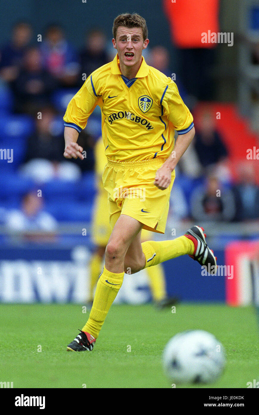 ALAN CAWLEY LEEDS UNITED FC OLDHAM BOUNDARY PARK 06 August 2000 Stock ...