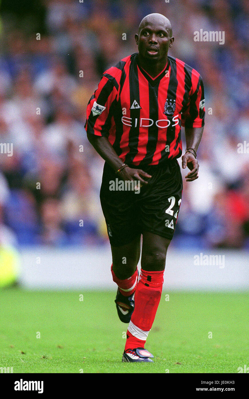 GEORGE WEAH MANCHESTER CITY FC 12 August 2000 Stock Photo - Alamy