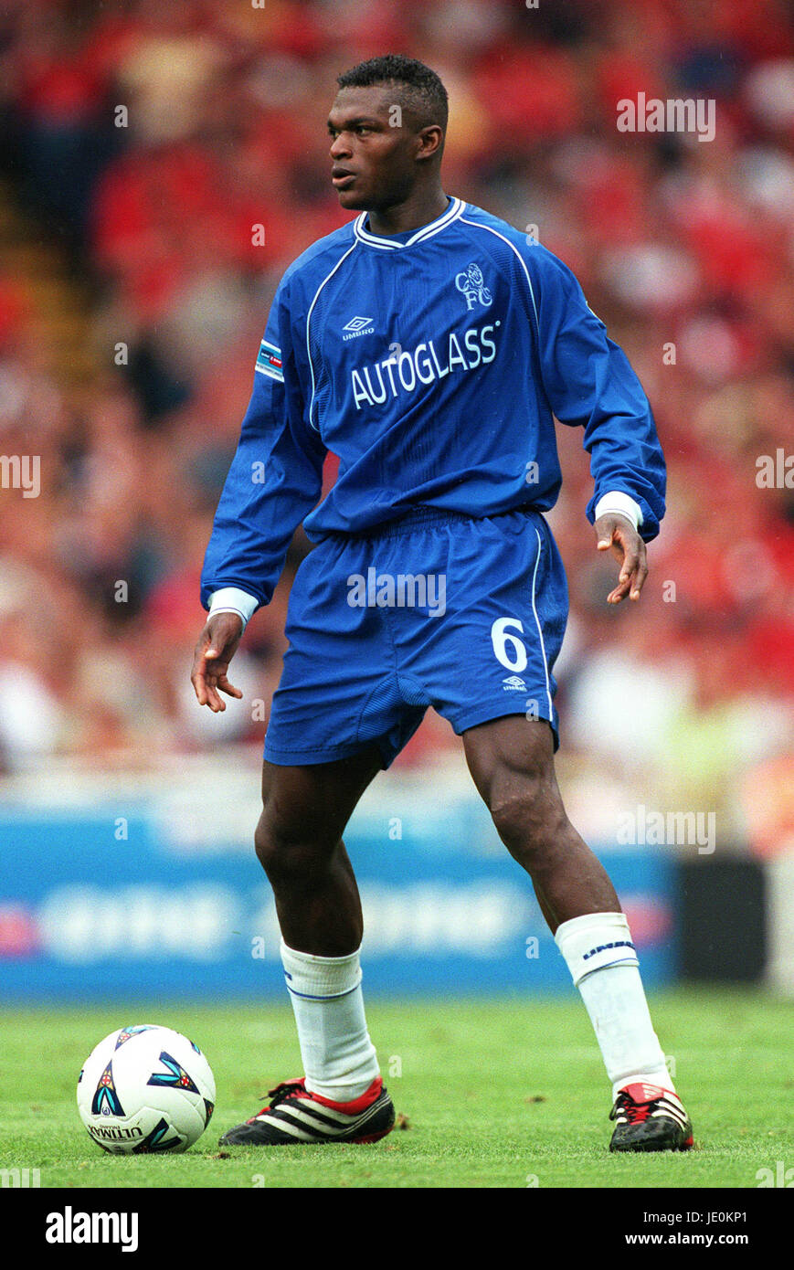 MARCEL DESAILLY CHELSEA FC WEMBLEY LONDON 14 August 2000 Stock Photo ...