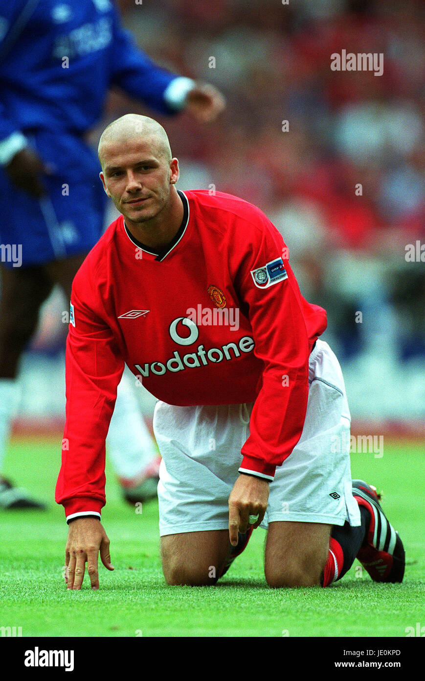 David beckham manchester united 2000 hi-res stock photography and ...