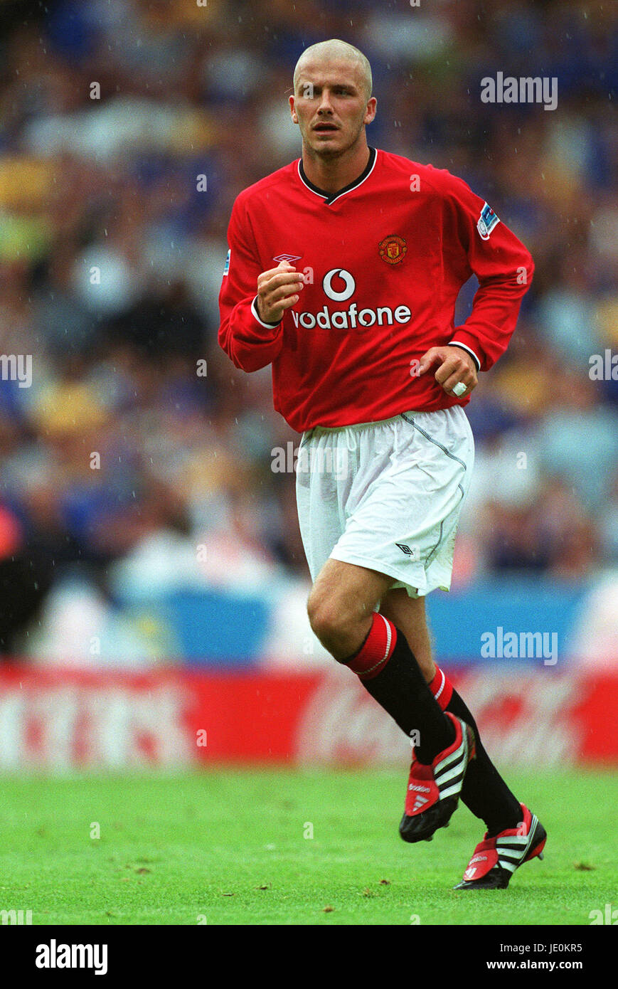 DAVID BECKHAM MANCHESTER UNITED FC 14 August 2000 Stock Photo - Alamy