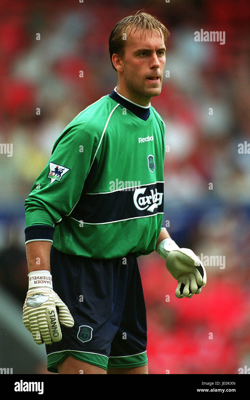 SANDER WESTERVELD LIVERPOOL FC 13 August 2000 Stock Photo - Alamy