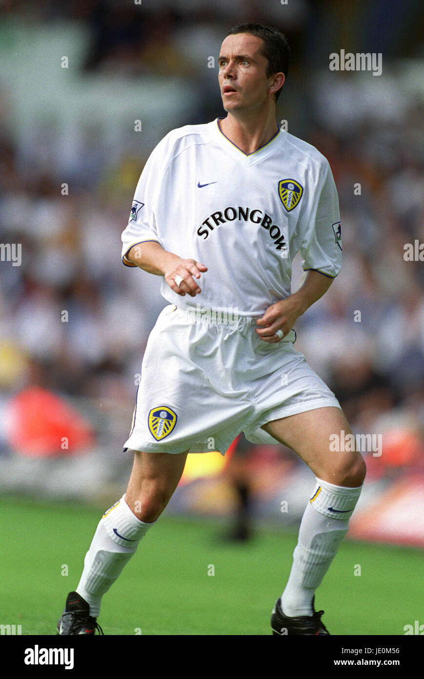 GARY KELLY LEEDS UNITED FC LEEDS ELLAND ROAD 19 August 2000 Stock Photo ...