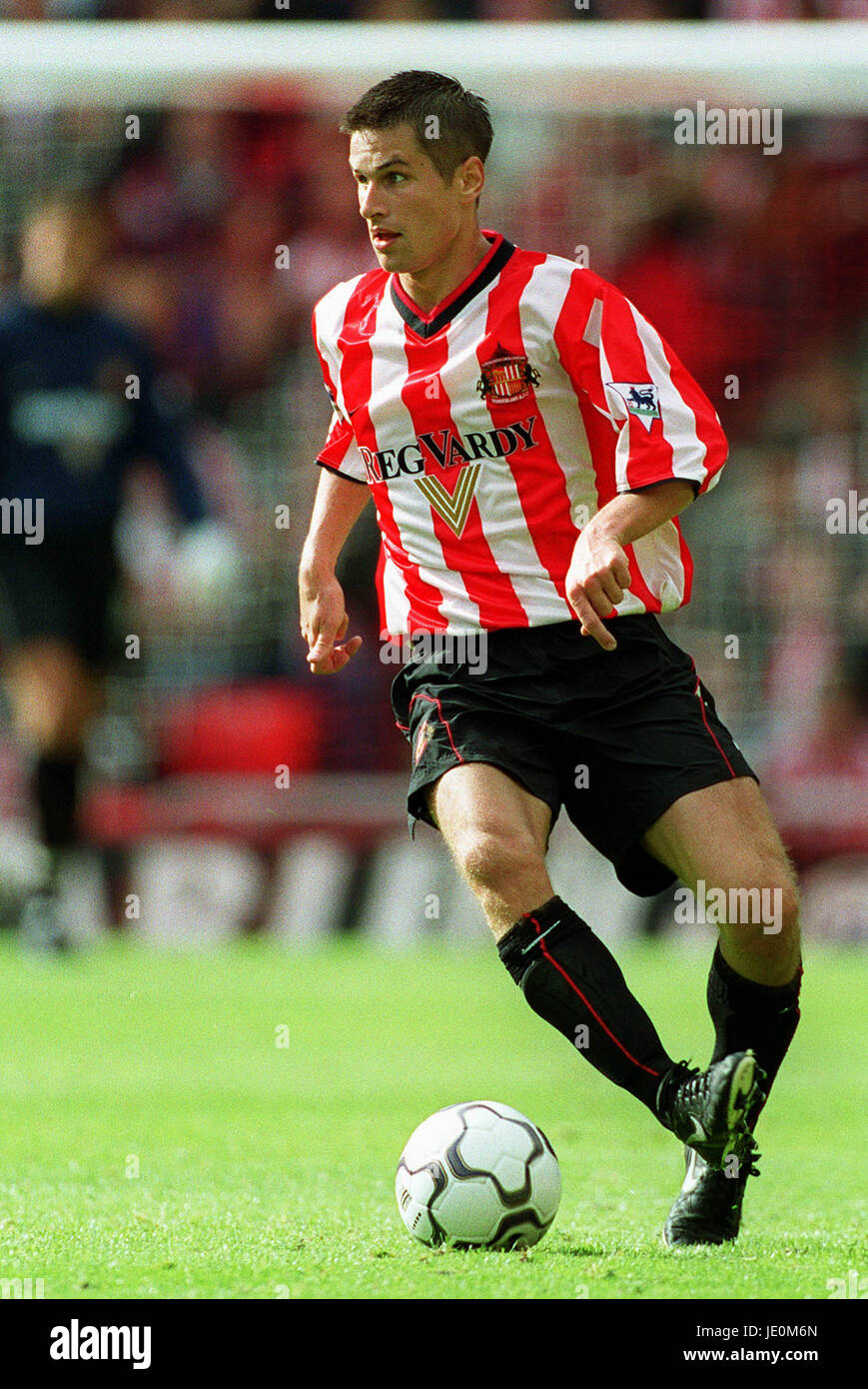 PAUL THIRLWELL SUNDERLAND FC SUNDERLAND 19 August 2000 Stock Photo - Alamy