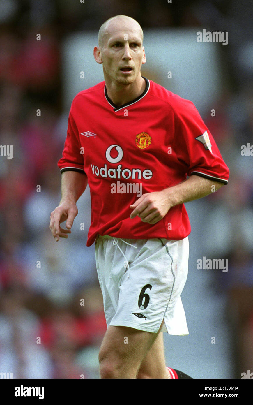 JAAP STAM MANCHESTER UNITED FC 20 August 2000 Stock Photo - Alamy