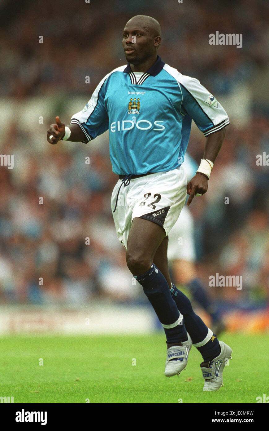 George weah manchester city fc hi-res stock photography and images - Alamy