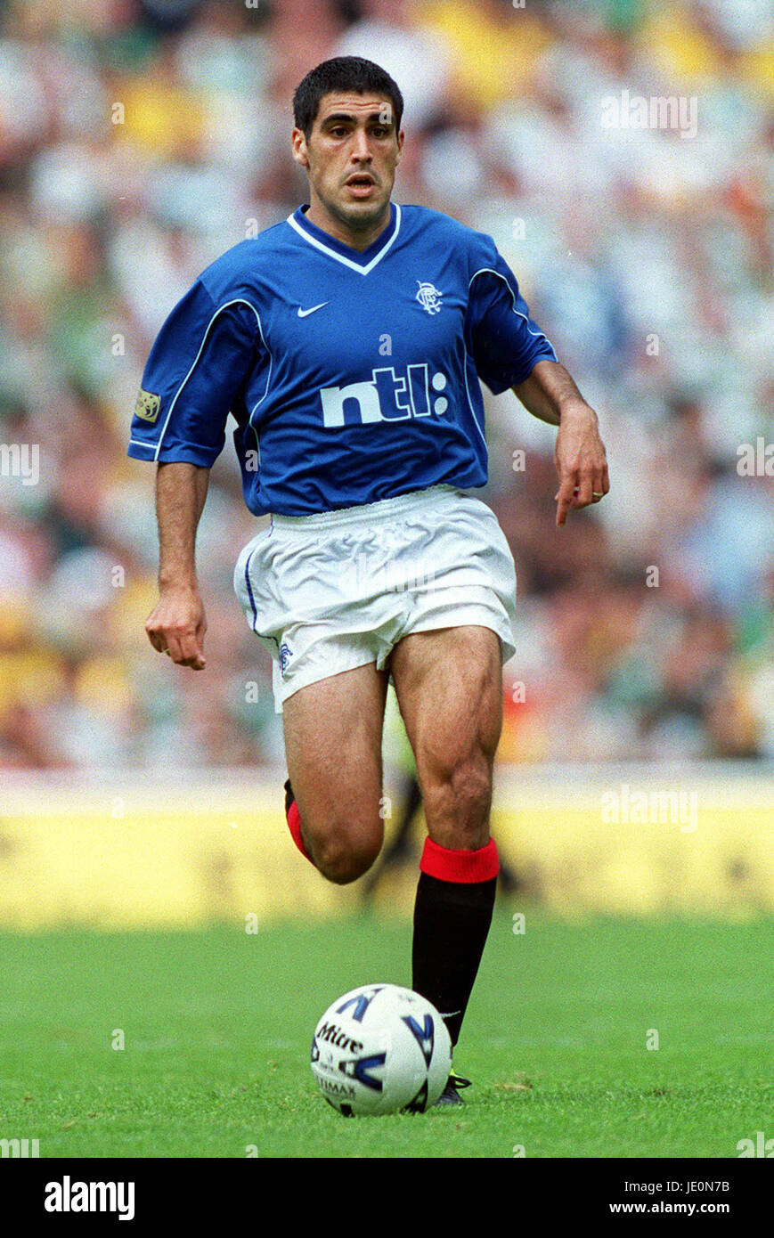 CLAUDIO REYNA GLASGOW RANGERS FC GLASGOW PARK HEAD 27 August 2000 Stock ...