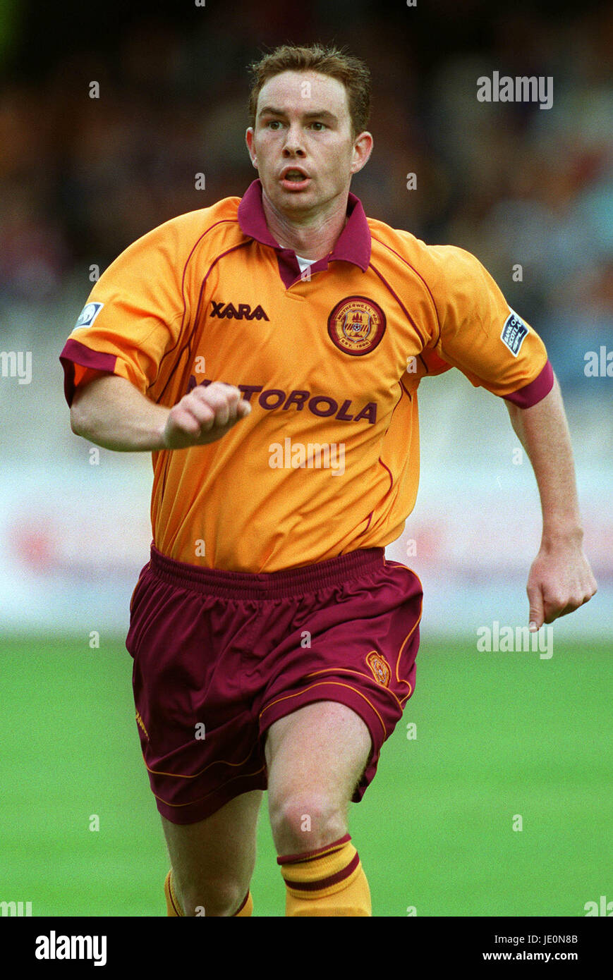 DEREK ADAMS MOTHERWELL FC MOTHERWELL 27 August 2000 Stock Photo - Alamy