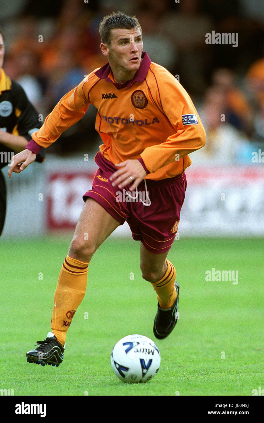 LEE MCCULLOCH MOTHERWELL FC MOTHERWELL 27 August 2000 Stock Photo - Alamy