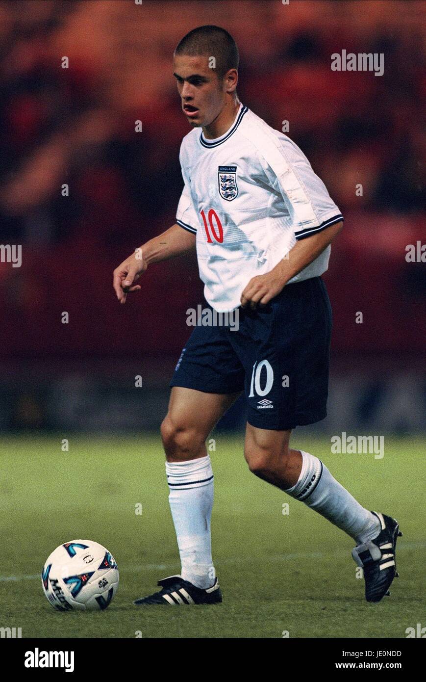 Joe cole england 2000 hi-res stock photography and images - Alamy