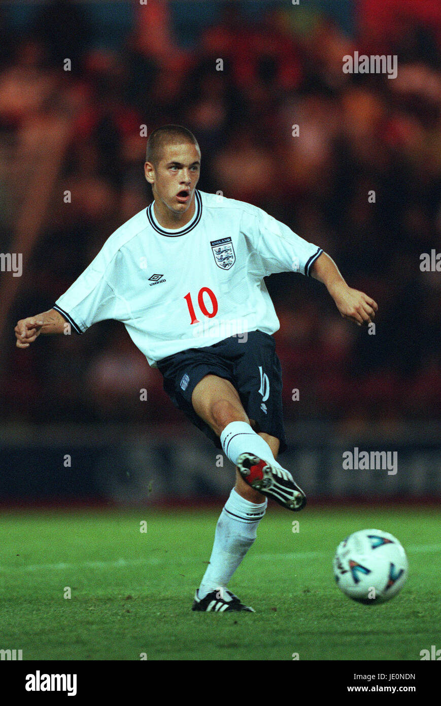 JOE COLE ENGLAND & WEST HAM UNITED FC MIDDLESBROUGH TEESIDE 01 ...