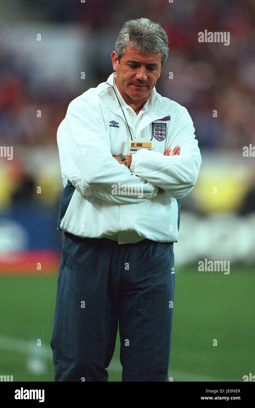 KEVIN KEEGAN ENGLAND COACH PARIS STADE FRANCE 02 September 2000 Stock ...