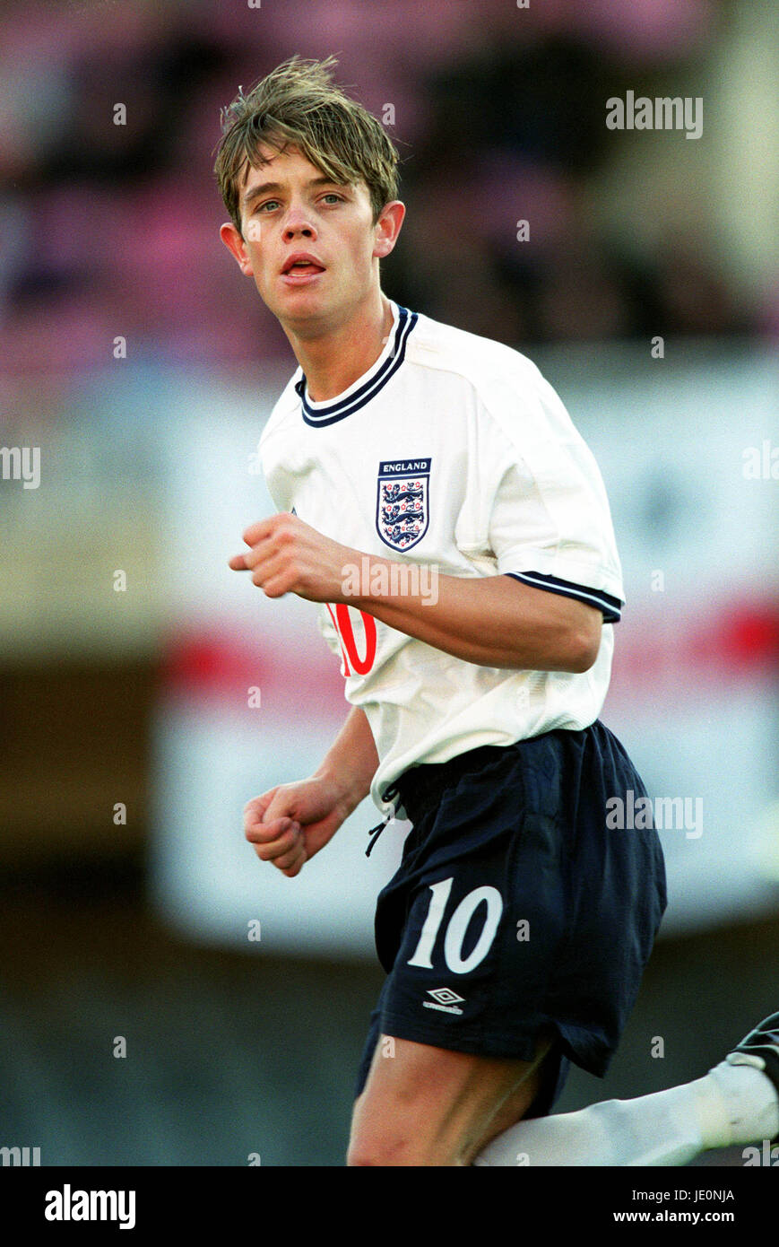 LEE HENDRIE ENGLAND U21 & ASTON VILLA BARCELONA 05 May 2000 Stock Photo ...