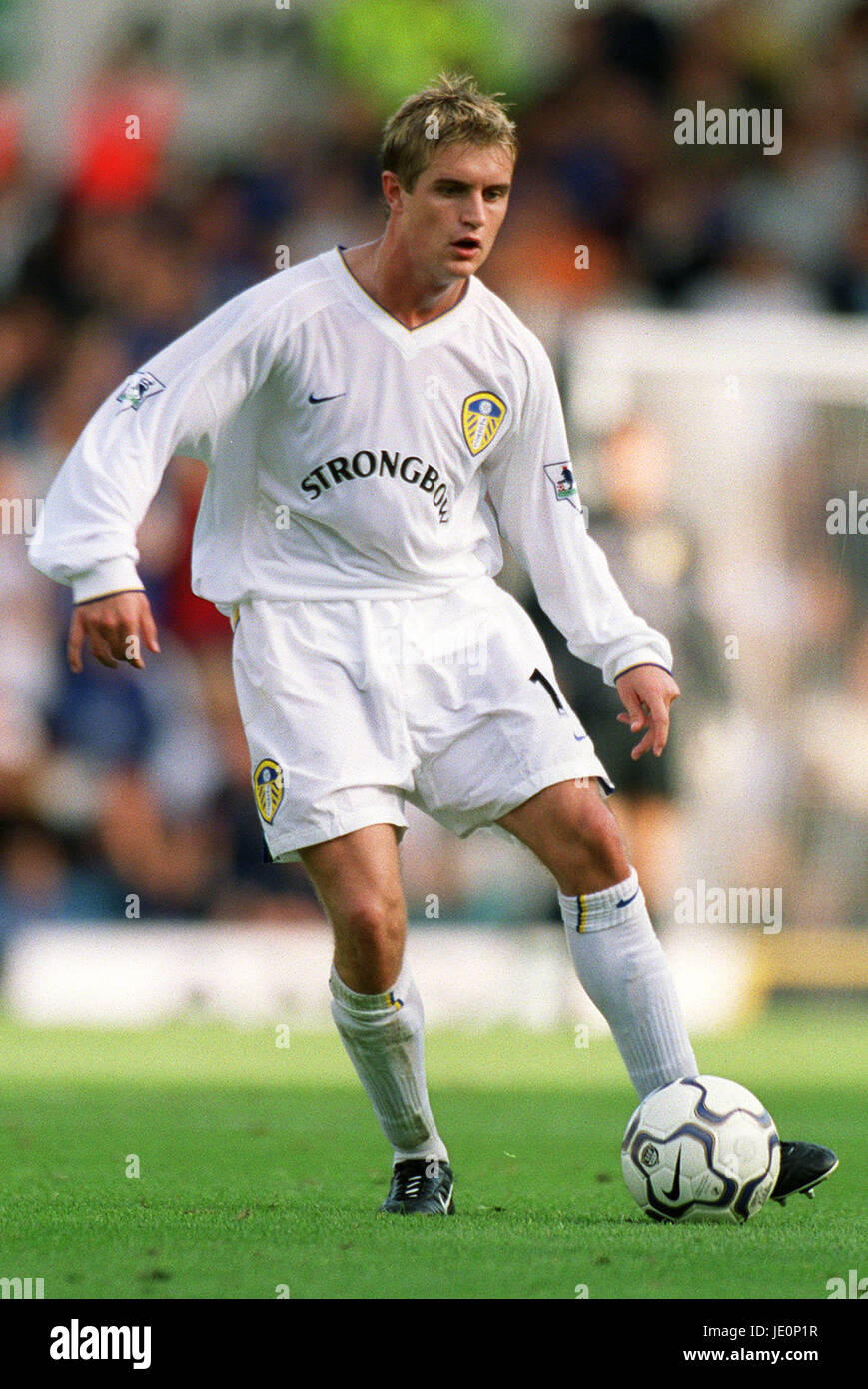 STEPHEN MCPHAIL LEEDS UNITED FC LEEDS ELLAND RD LEEDS ENGLAND 16 ...