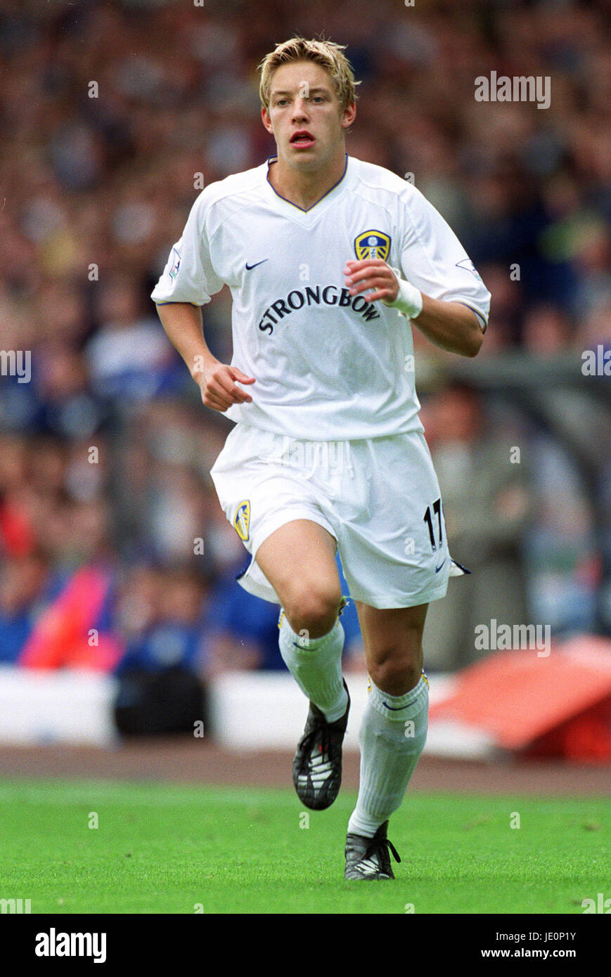 ALAN SMITH LEEDS UNITED FC LEEDS ELLAND RD LEEDS ENGLAND 16 September ...