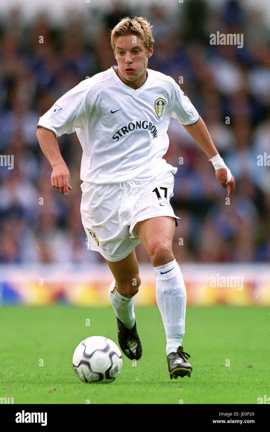 ALAN SMITH LEEDS UNITED FC LEEDS ELLAND RD LEEDS ENGLAND 16 September ...