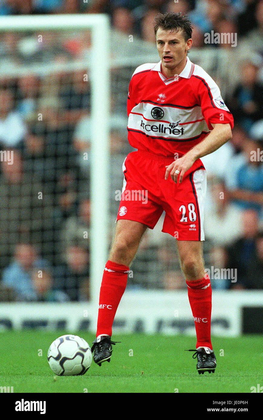 COLIN COOPER MIDDLESBROUGH FC MAINE ROAD 17 September 2000 Stock Photo ...