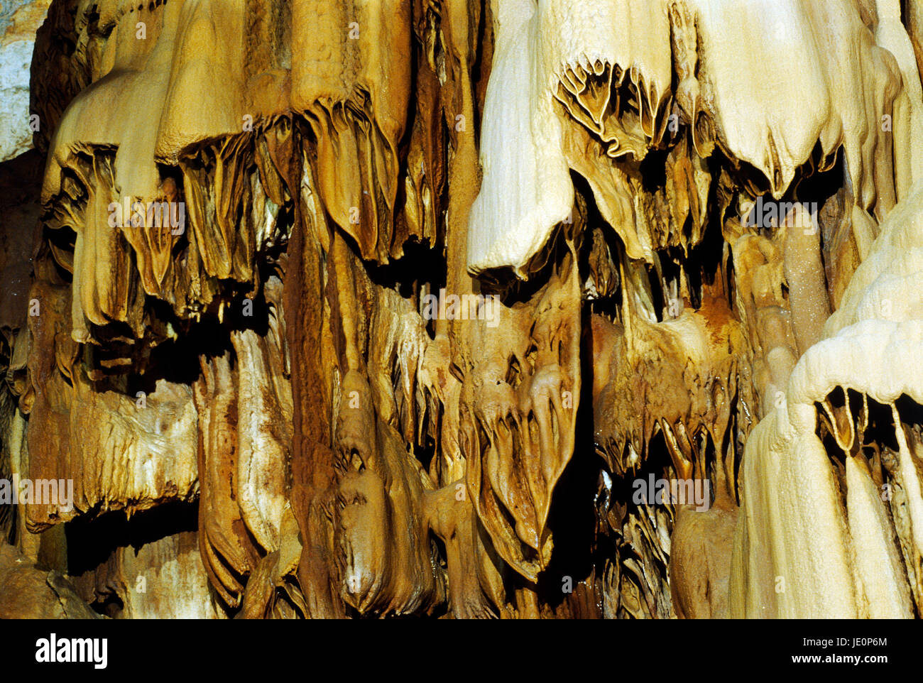 Jeita grotto hi-res stock photography and images - Alamy