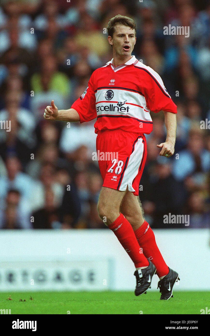 COLIN COOPER MIDDLESBROUGH FC MAINE ROAD 17 September 2000 Stock Photo ...