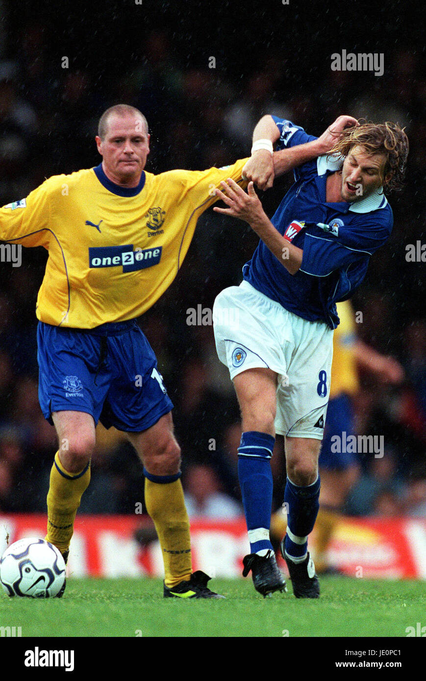PAUL GASCOIGNE ROBBIE SAVAGE LEICESTER CITY V EVERTON FILBERT STREET ...