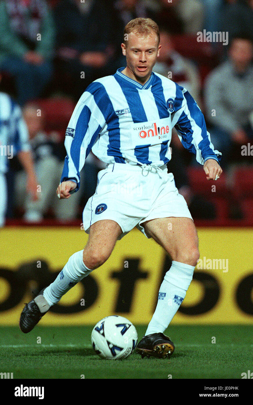 ALAN MAHOOD KILMARNOCK FC EDINBURGH TYNECASTLE 24 September 2000 Stock ...