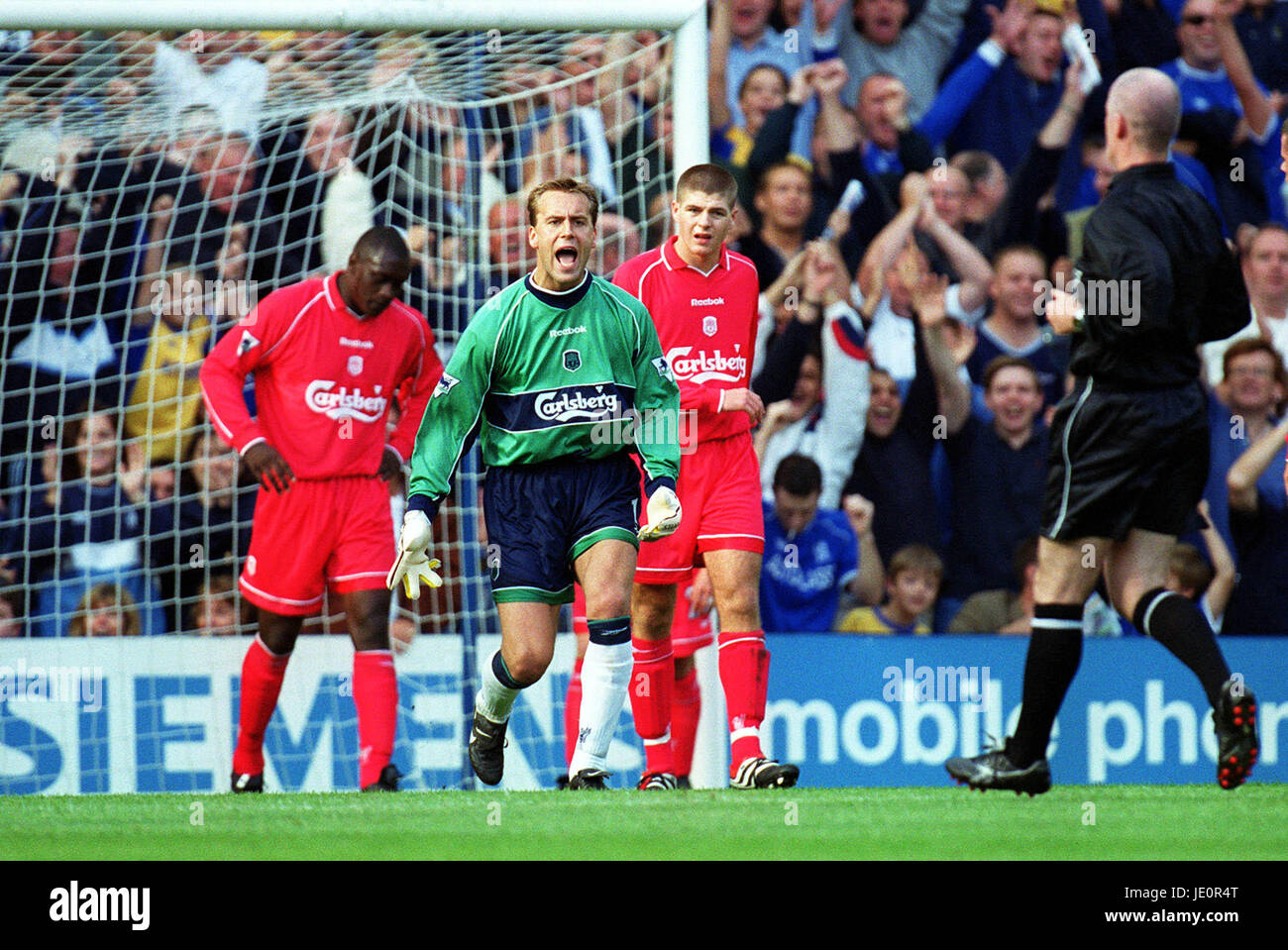 SANDER WESTERVELD AFTER O.G CHELSEA V LIVERPOOL FC LONDON STAMFORD BRIDGE 01 October 2000 Stock ...
