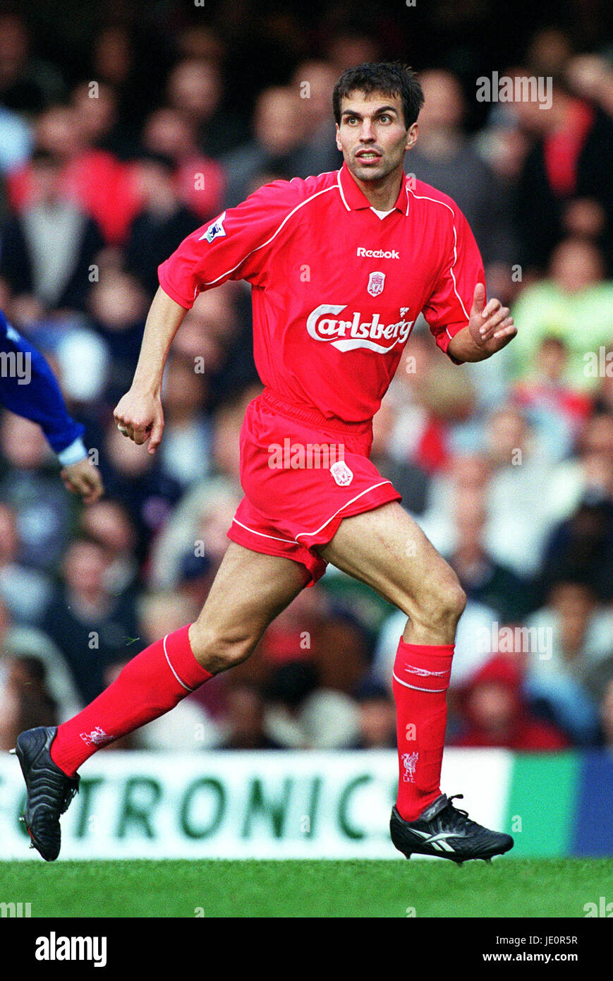 MARKUS BABBEL LIVERPOOL FC LONDON STAMFORD BRIDGE 01 October 2000 Stock Photo - Alamy