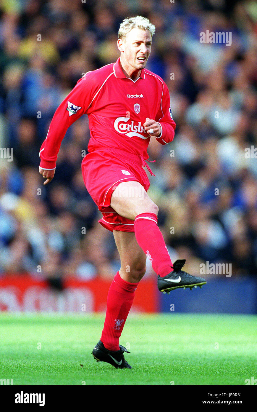STEPHANE HENCHOZ LIVERPOOL FC LONDON STAMFORD BRIDGE 01 October 2000 ...