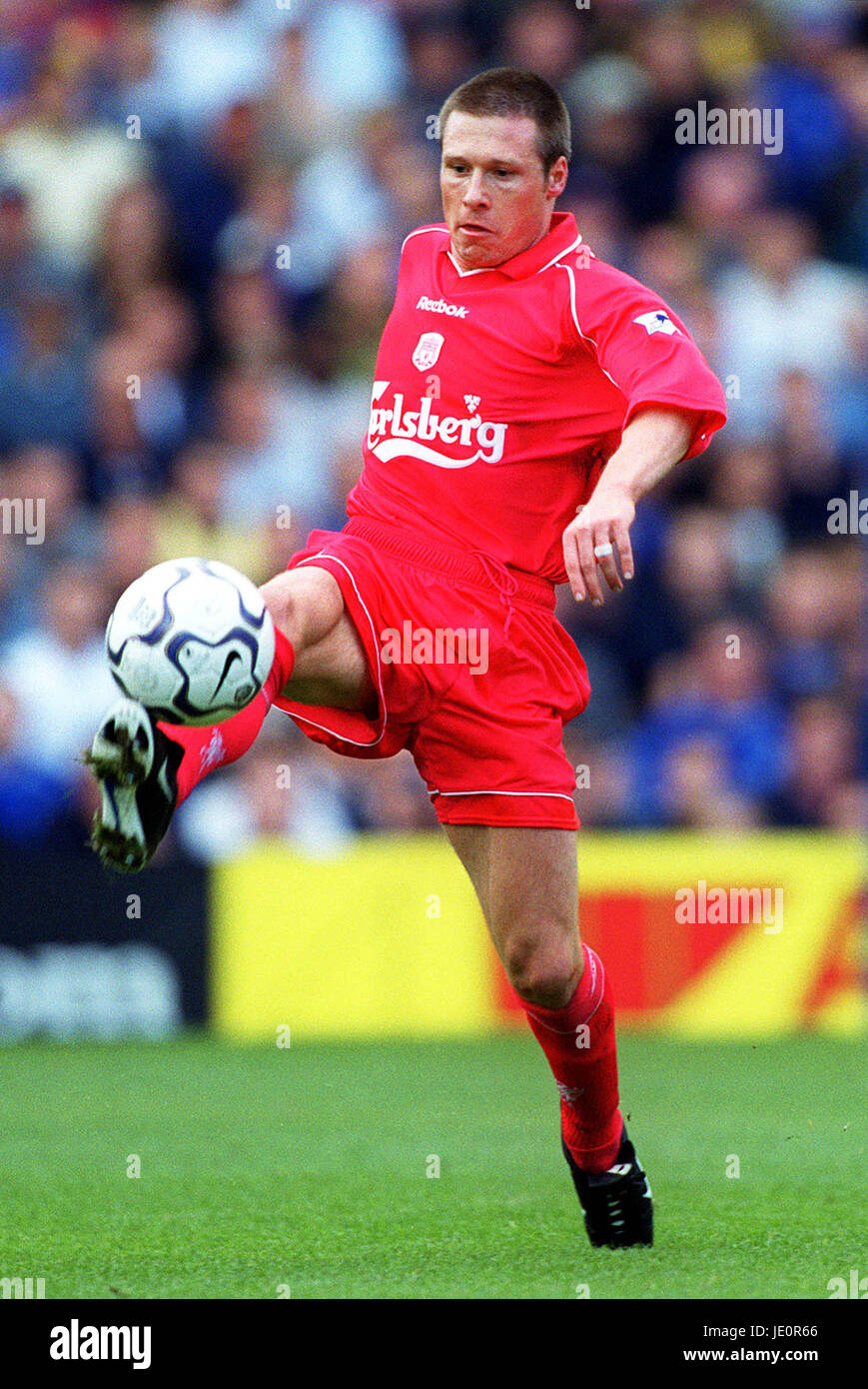 NICK BARMBY LIVERPOOL FC LONDON STAMFORD BRIDGE 01 October 2000 Stock Photo - Alamy