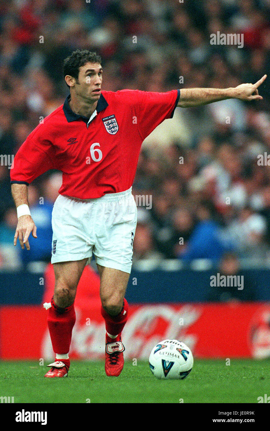 MARTIN KEOWN ENGLAND & ARSENAL FC LONDON WEMBLEY 07 October 2000 Stock ...