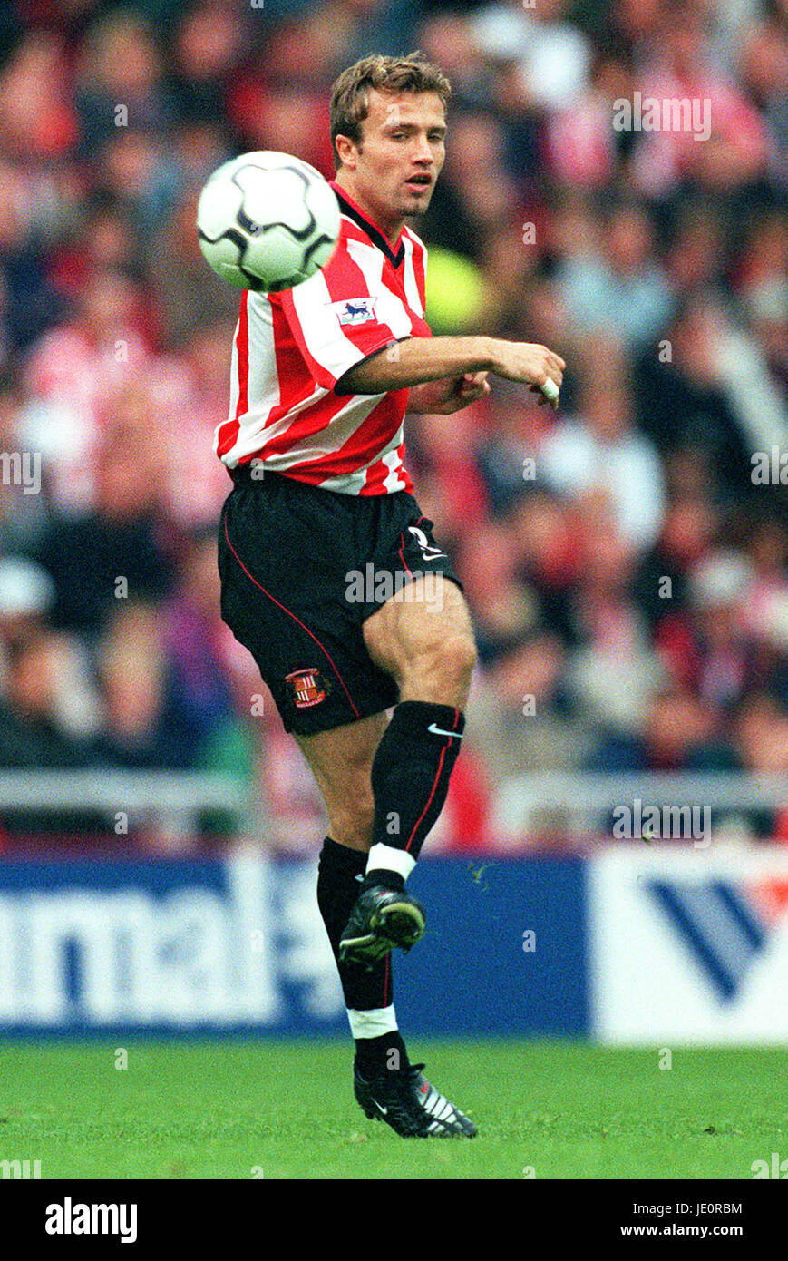 MICHAEL GRAY SUNDERLAND FC SUNDERLAND STADIUM OF LIGHT 14 October 2000 ...