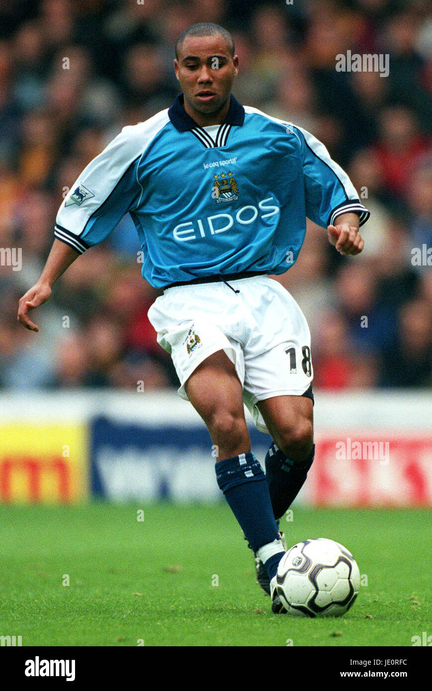 JEFF WHITLEY MANCHESTER CITY FC MAINE ROAD MANCHESTER CITY ENGLAND 14 ...