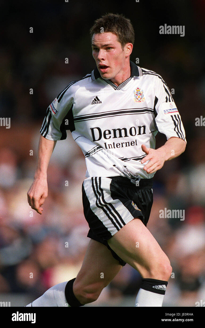 STEVE FINNAN FULHAM FC M 15 October 2000 Stock Photo - Alamy