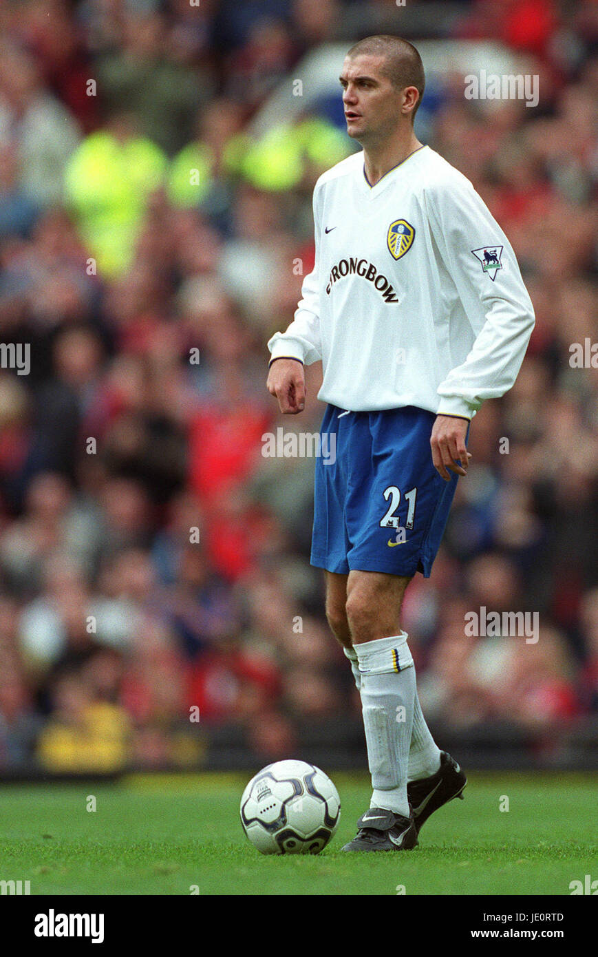 DOMINIC MATTEO LEEDS UNITED FC MANCHESTER OLD TRAFFORD 21 October 2000 ...