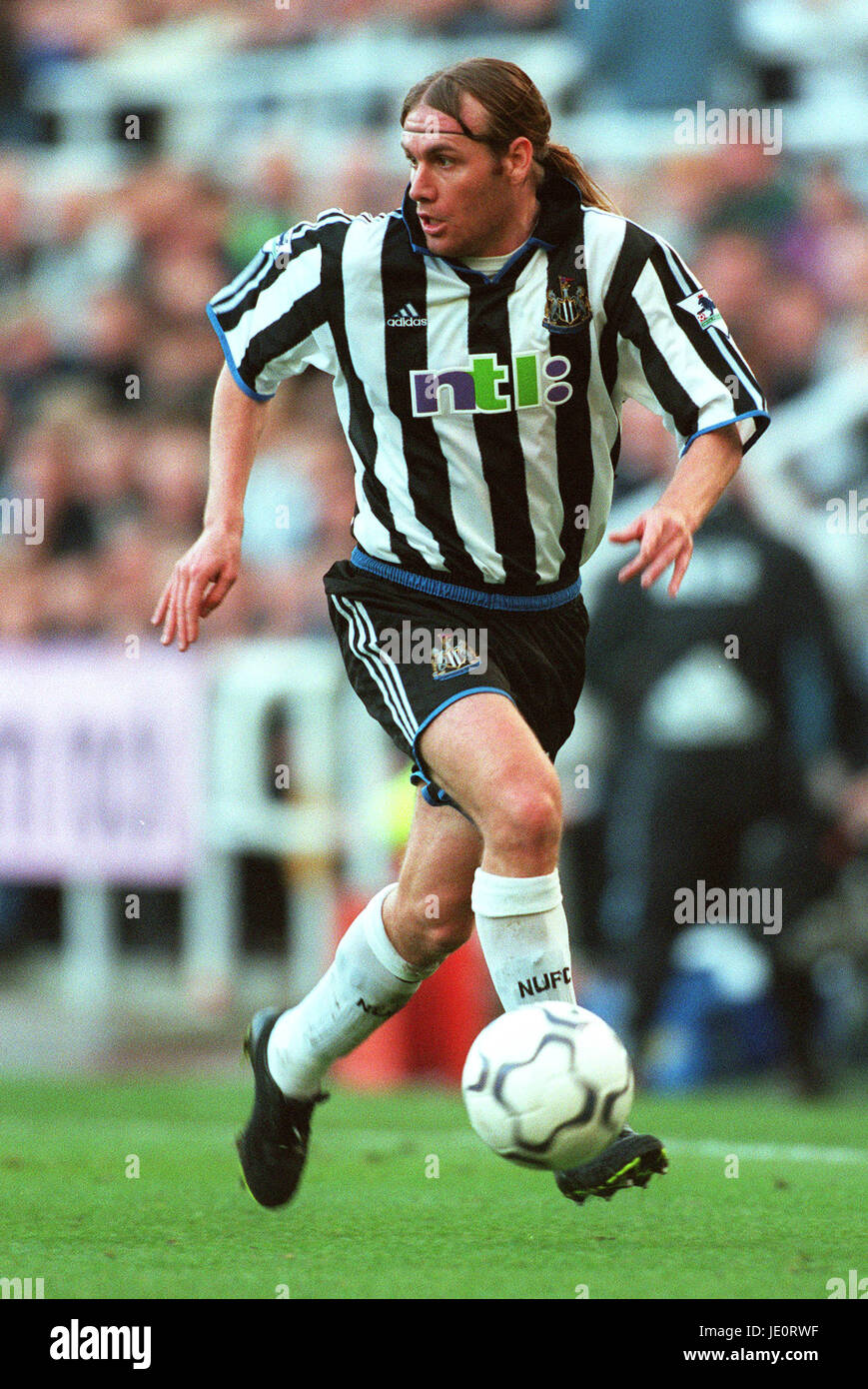 DANIEL CORDONE NEWCASTLE UNITED FC 21 October 2000 Stock Photo - Alamy