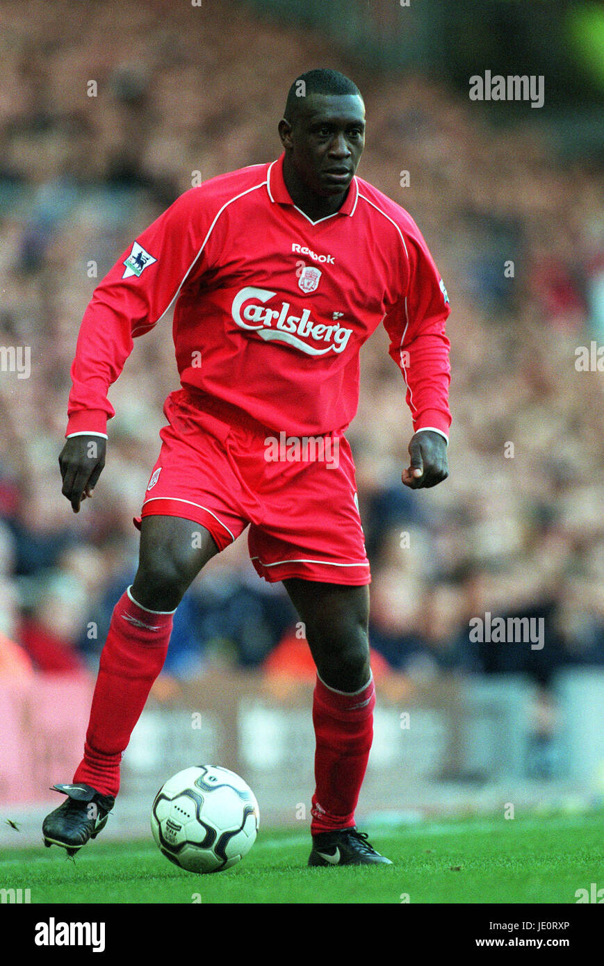 EMILE HESKEY LIVERPOOL FC 22 October 2000 Stock Photo - Alamy
