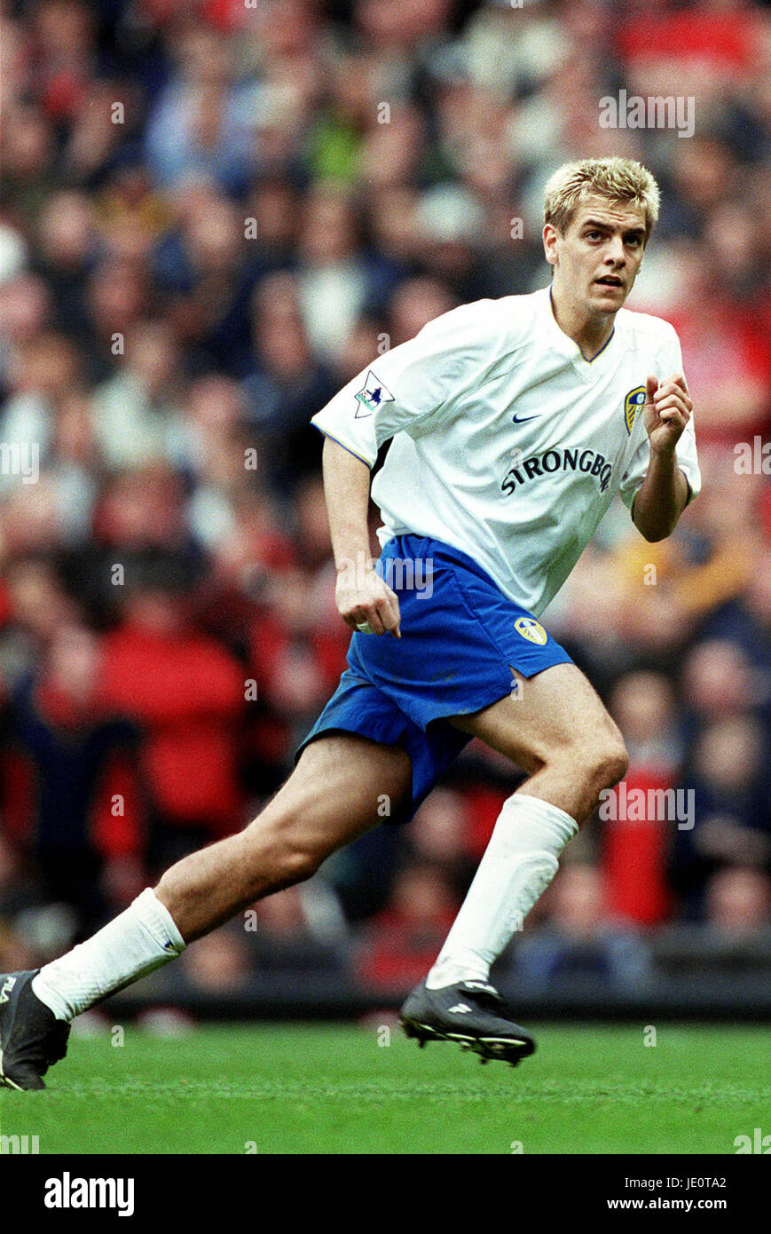 Jonathan woodgate 2000 hi-res stock photography and images - Alamy