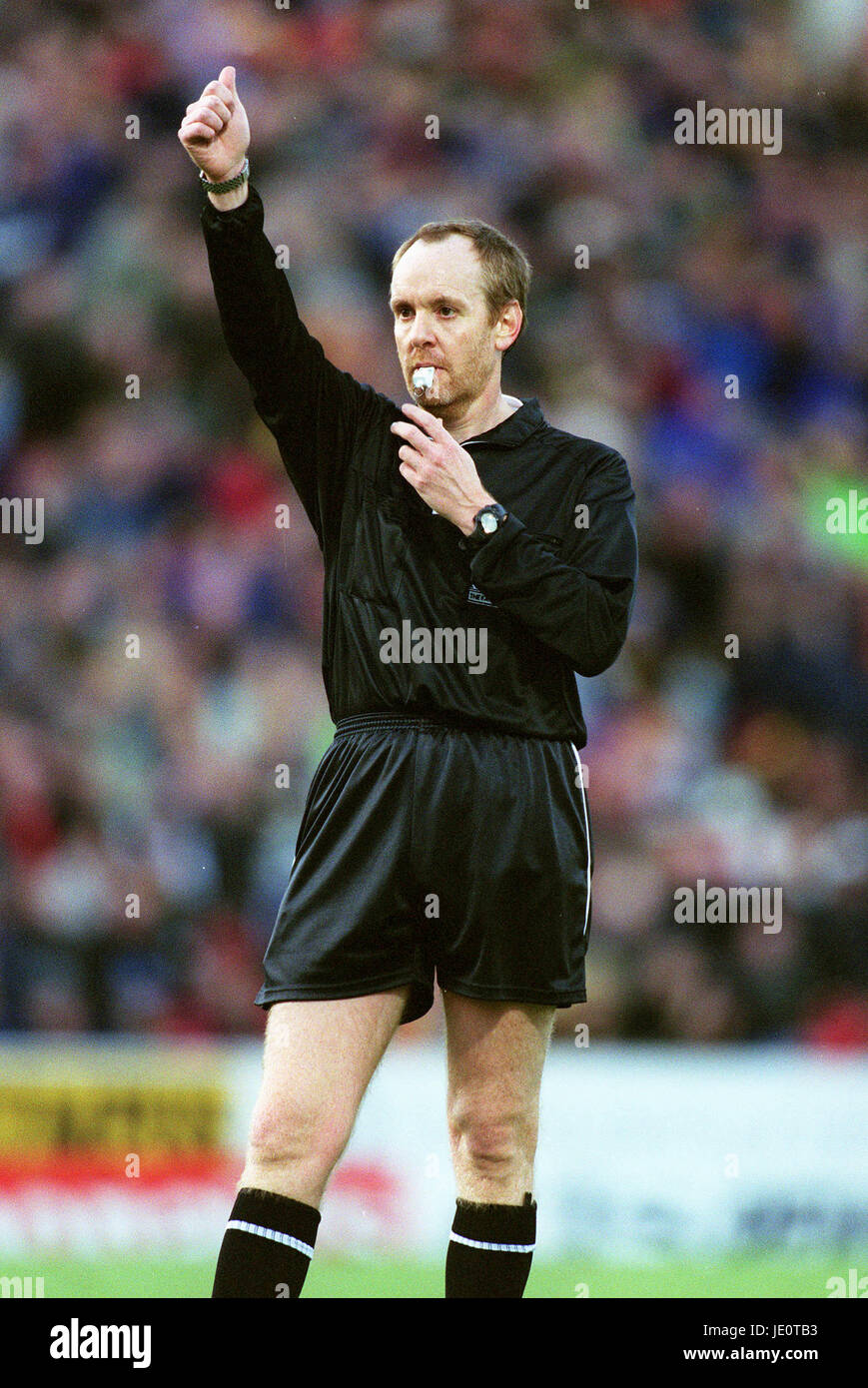 Referee rob harris hi-res stock photography and images - Alamy