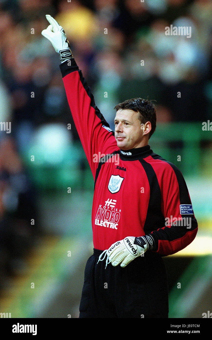 ALAN MAIN ST.JOHNSTONE FC PARKHEAD STADIUM GLASGOW 12 November 2000 ...