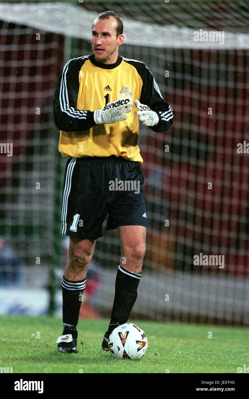 MARK SCHWARZER AUSTRALIA & MIDDLESBROUGH FC HAMPDEN PARK GLASGOW ...