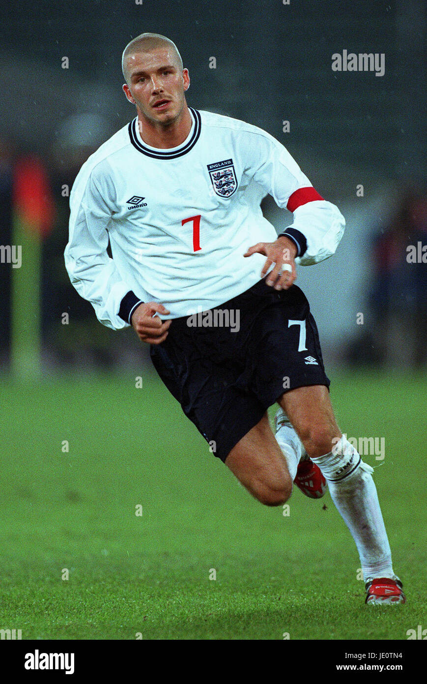 David beckham 15 november 2000 hi-res stock photography and images - Alamy