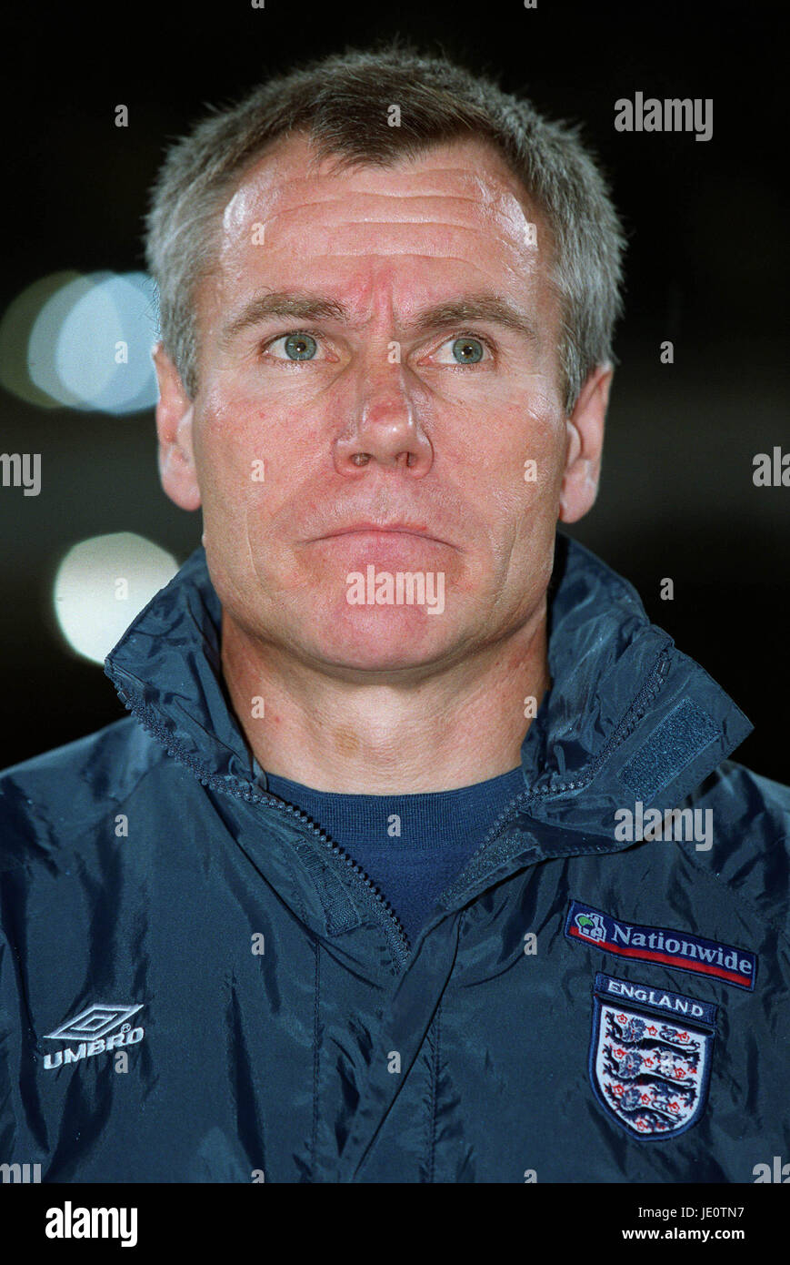 Italy v england 2000 hi-res stock photography and images - Alamy