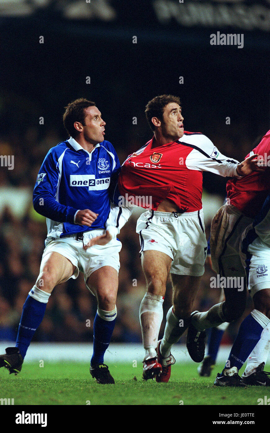 DAVID WEIR & MARTIN KEOWN EVERTON V ARSENAL GOODISON PARK LIVERPOOL ...