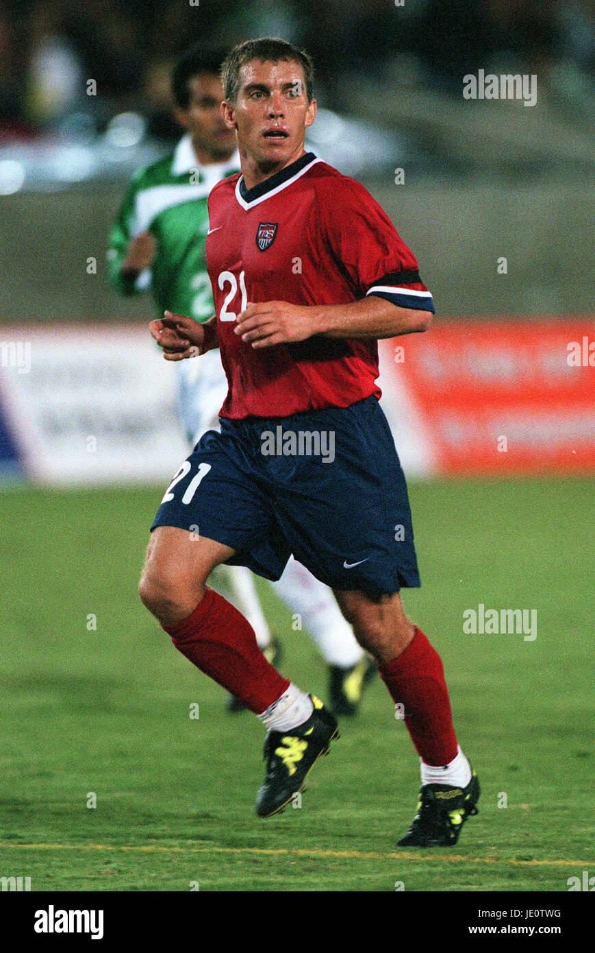 RICHIE WILLIAMS USA MEMORIAL COLISEUM LOS ANGELES USA 25 October 2000 Stock Photo - Alamy
